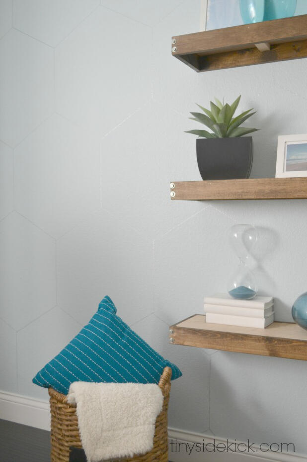 DIY Hexagon Sharpie Wallpaper Tutorial